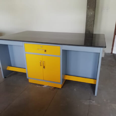 C frame Table for Lab in Coimbatore | Hosur | Kanchipuram
